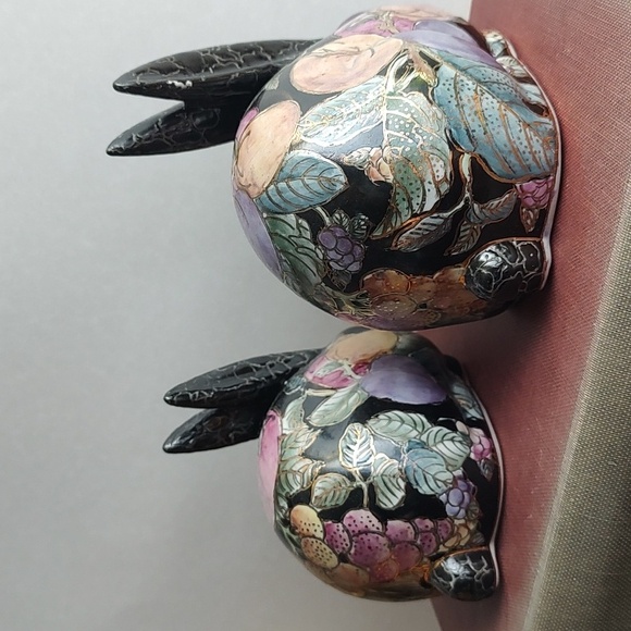 Macau | Accents | Macau Fruit Bunny Rabbit Figurines Set 2 Vintage ...